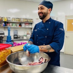 Zachary - Head chef @ Downtown 124 Kitchen and Cocktails | Gronda