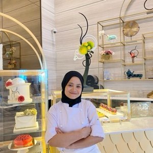 devi afrianti - Commis Patissier @ Conrad Dubai | Gronda