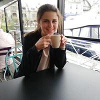 Carina M - Commis de Rang @ Skizirkus 1180 | Gronda
