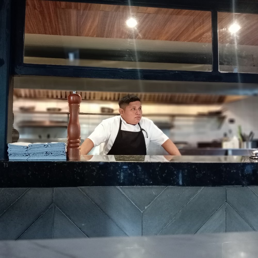 Jonathán Ceballos - Commis de Cuisine @ Oliva Patio | Gronda