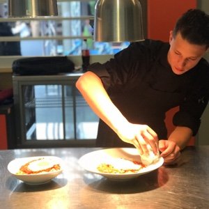 Donovan rijk - student cook @ 1480 foodbar | Gronda