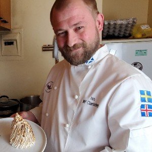 Ian - Chef de Cuisine @ Cannabis high inc | Gronda