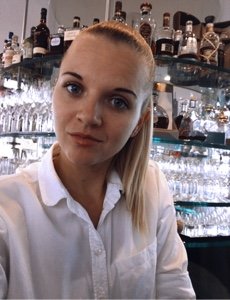 Theresa Binder - Chef de Rang @ Chasa Montana | Gronda