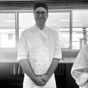 Nicholas J Rimell - Food Waiter @ Disney Cruise Line | Gronda