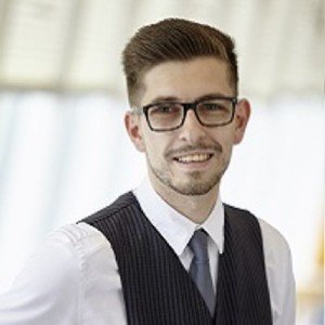 Tobias Simon - Stellv. Restaurantleiter @ Parkhotel Weiskirchen | Gronda