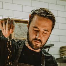 Joshua Retzer - Head chef @ The black footed pig | Gronda